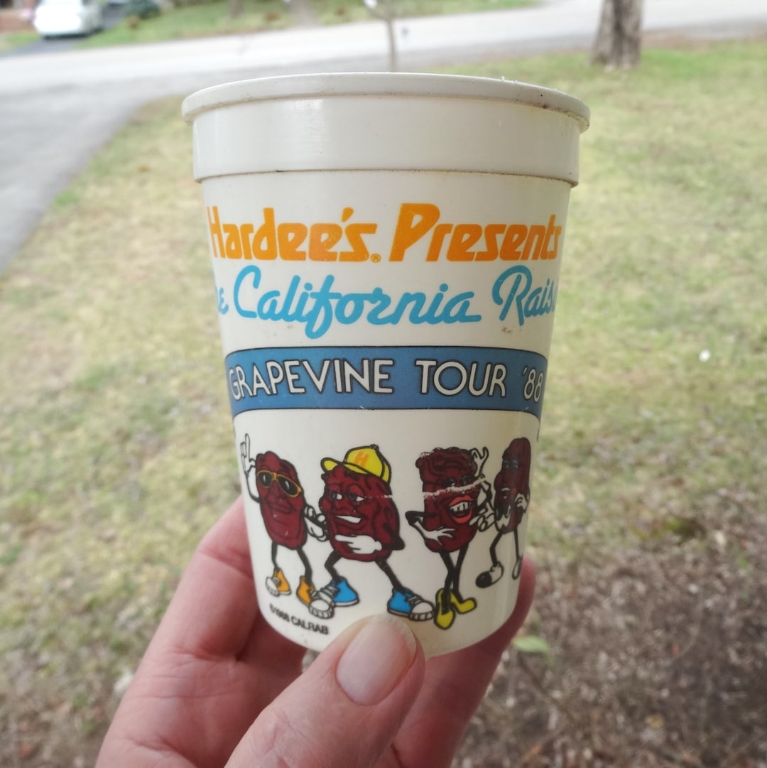 California Raisin Grapevine Tour 1988 Plastic Cup, Presented by Hardee ...