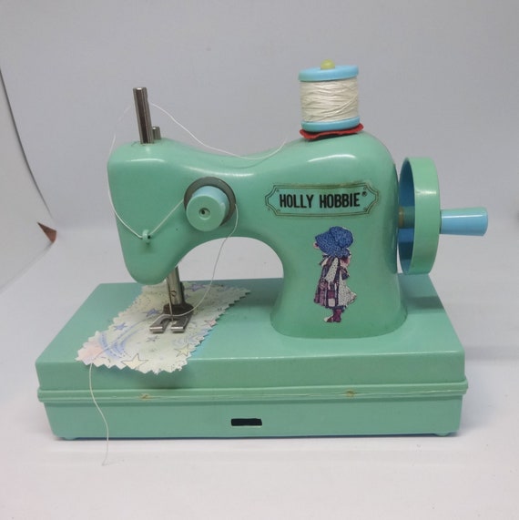 1975 Holly Hobbie Toy Sewing Machine by Durham Industries | Etsy
