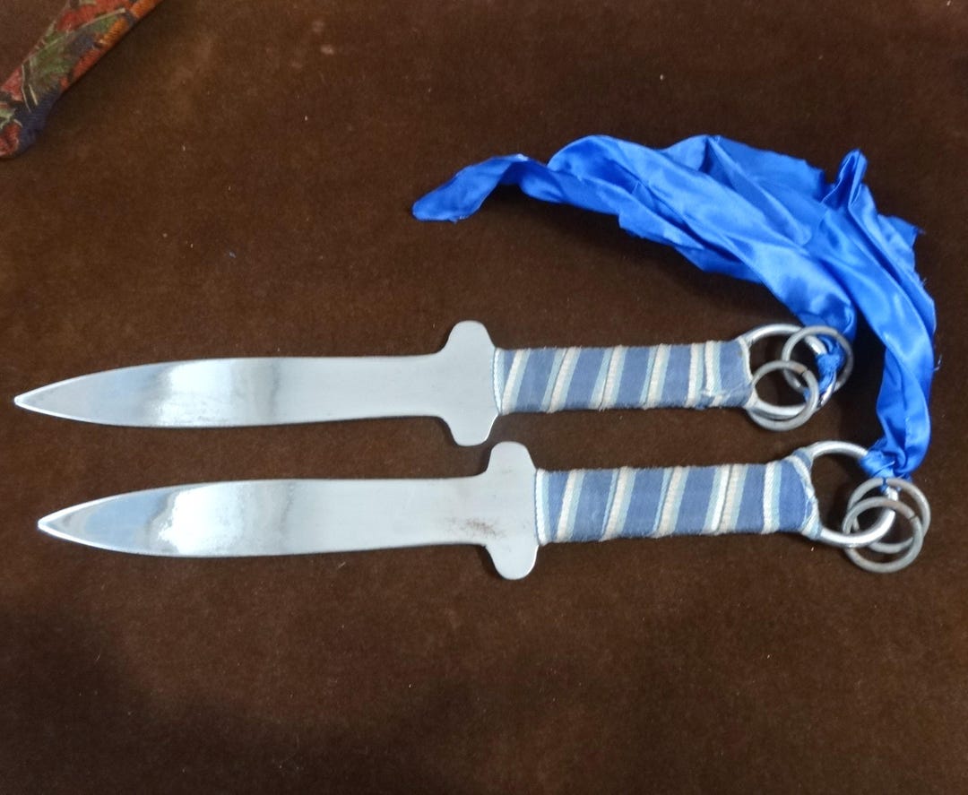 Vintage Set of 2 Throwing Knives or Daggers With Rings, Wrapped Handle ...