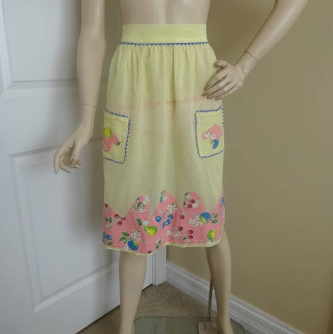 1950s Vintage Kitchen Apron Yellow Dotted Swiss With Fruit - Etsy