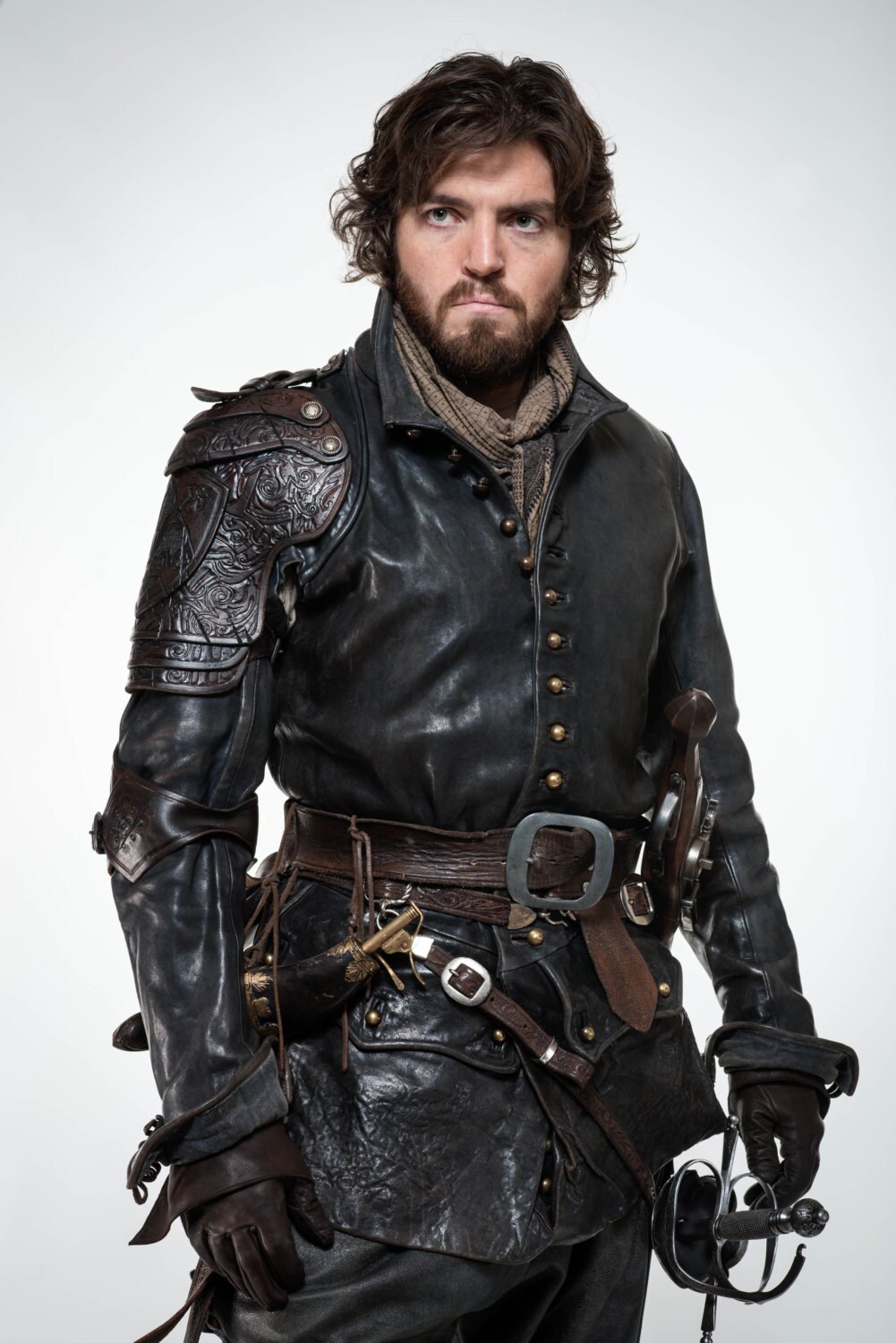 Athos MUSKETEERS LEATHER SHOULDER (single) [made on Order] - Etsy Denmark