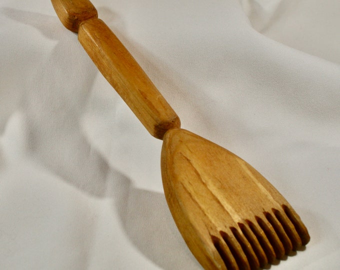 Tapestry Beater, Wood, Hand Made, Weaving Tool - Etsy