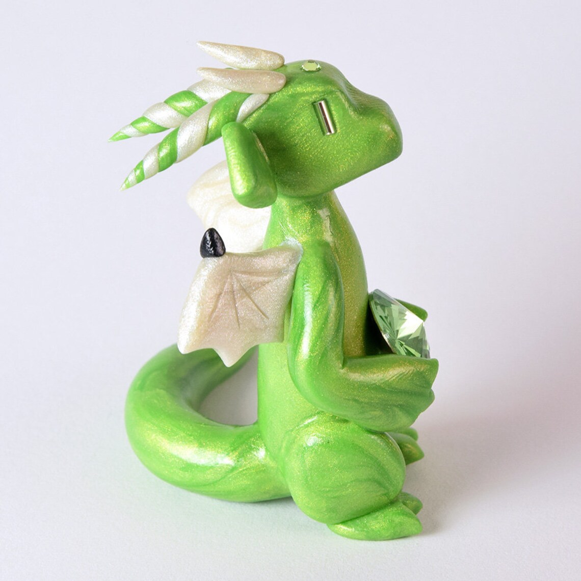 August Birthstone Dragon With Peridot Gem Light Green Dragon - Etsy Canada