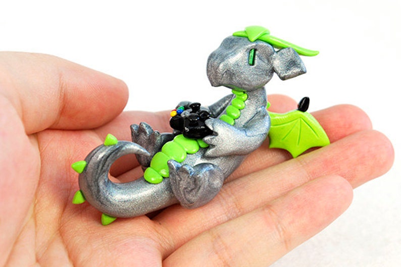 Xbox Gamer Dragon With an Xbox One Controller made to Order - Etsy UK