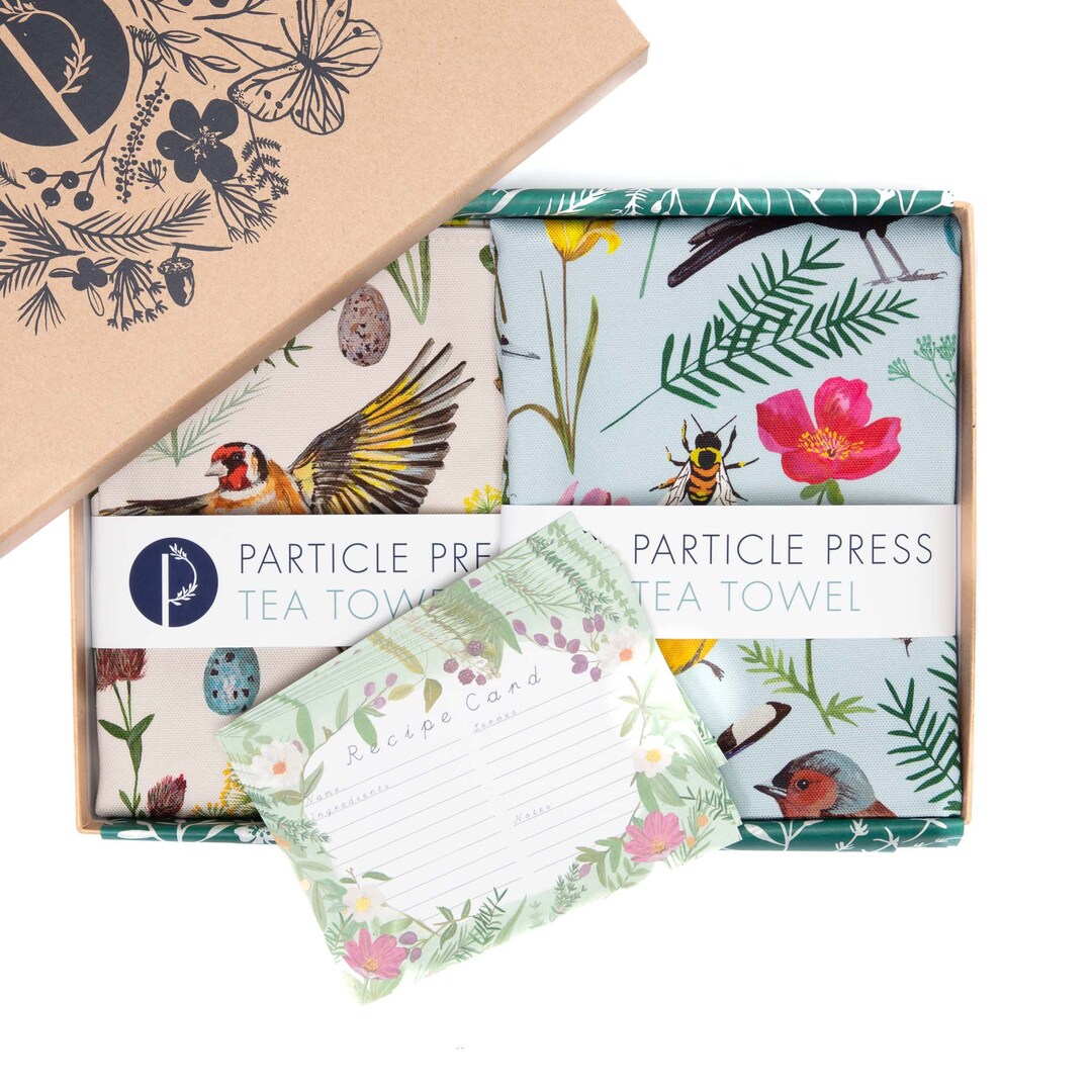 Bird & Nature Tea Towel Gift Box: UK Printed Cotton With Recipe Cards ...
