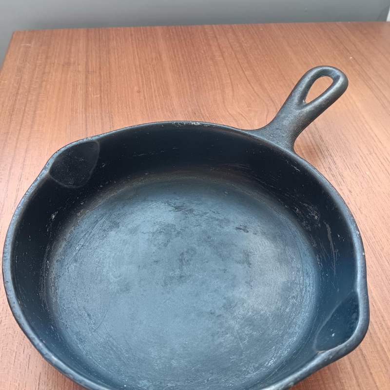 Cast Iron Skillet - Etsy
