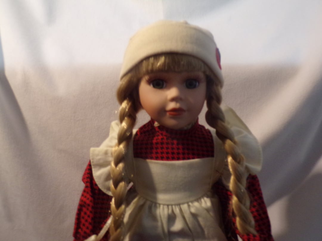 Vintage Porcelain Doll Picking Apples - Etsy