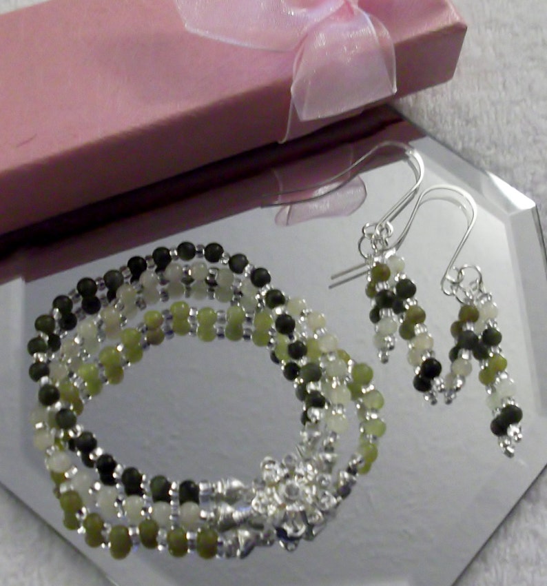 Lemon, Yellow & African Jade Gemstones 3-strand, 7-inch/18 Cm Bracelet ...