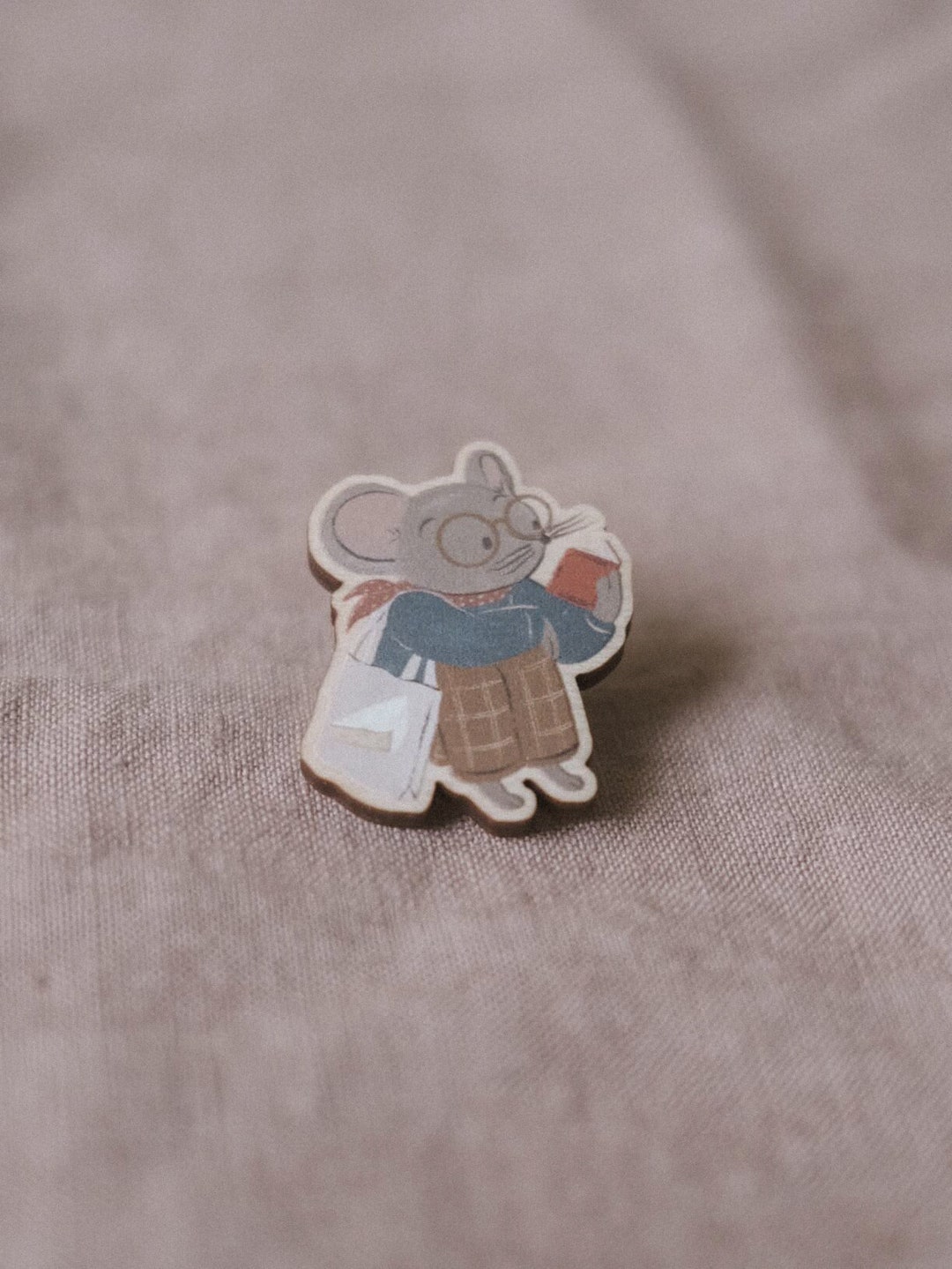 Bookish Mouse Wooden Pin Lapel Pin, Flair, Gifts for Librarians, Gifts ...