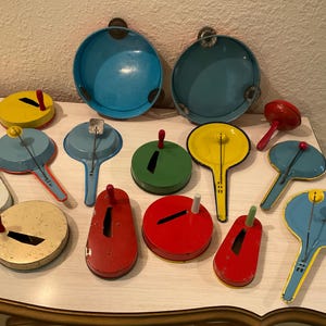 Vintage 15 Pc. Tin TOY NOISE MAKERS Colorfully Painted Free Shipping - Etsy