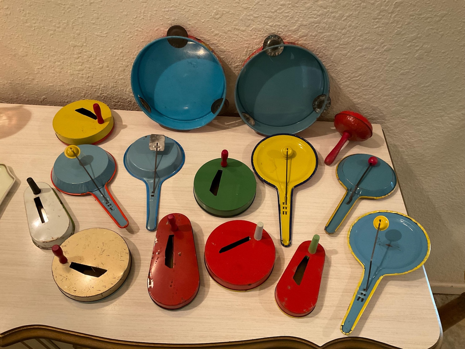 Vintage 15 Pc. Tin TOY NOISE MAKERS Colorfully Painted Free Shipping - Etsy