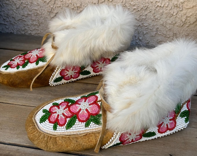 1940s Athabaskan Native American Beaded Moccasins ~ Leather Beaded ...