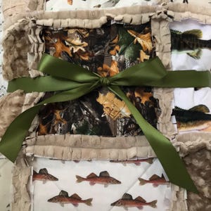 Woodland Crib Rag Quilt: Hunting Fishing Theme, Hunter Green - Etsy