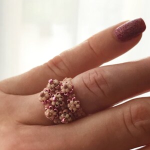 Tiny Flower Ring Beading Tutorials and Patterns, Stacking Rings, Stackable Rings Beading ...