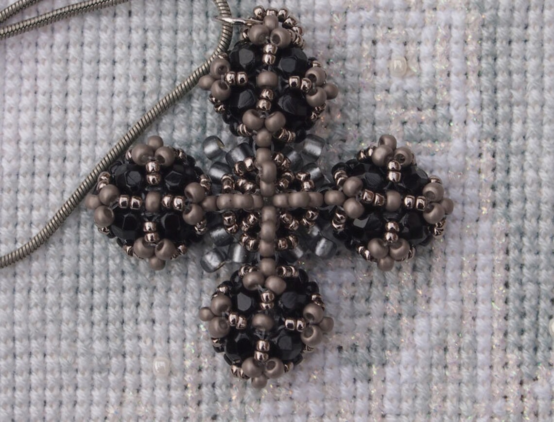 Photo Tutorial Renaissance Cross Pendant Vintage Style - Etsy