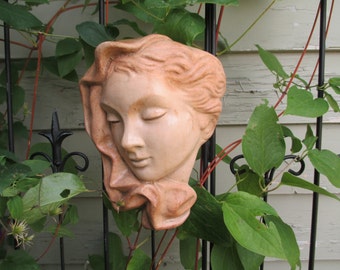 4 Faces planter | Etsy