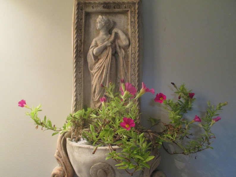 Athena Tile Planter - Etsy Canada