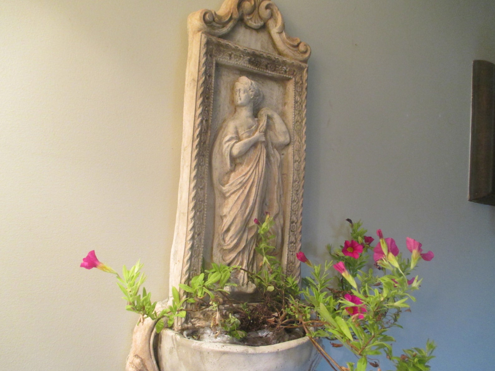 Athena Tile Planter - Etsy Canada