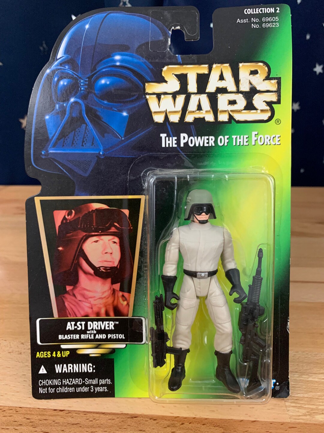 1996 Kenner Star Wars POTF AT-ST Driver W/ Battle Rifle and Pistol Mint ...