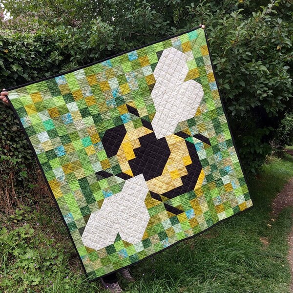 Bee Quilt - Etsy
