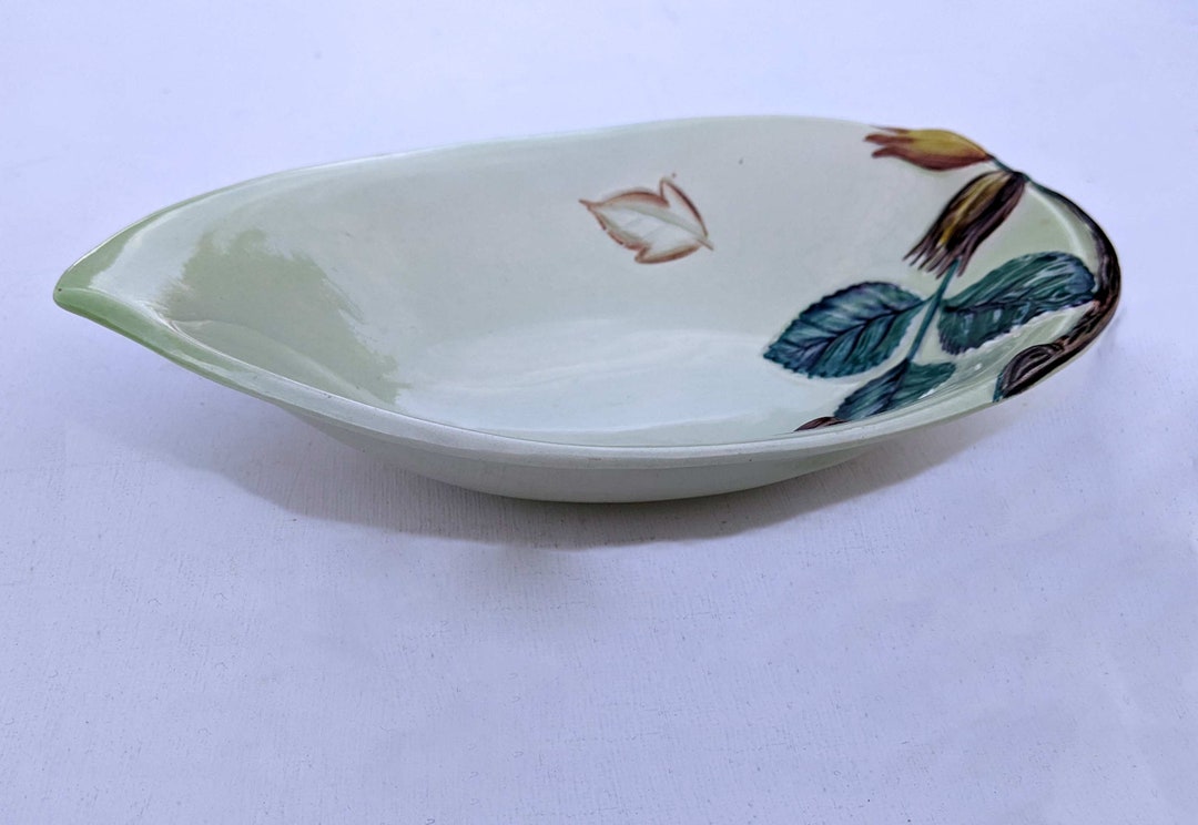 Vintage Carlton Ware 'australian Design Leaf Shaped Dish With Raised ...