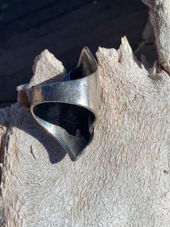 Minimalist design sterling silver ring - Gem