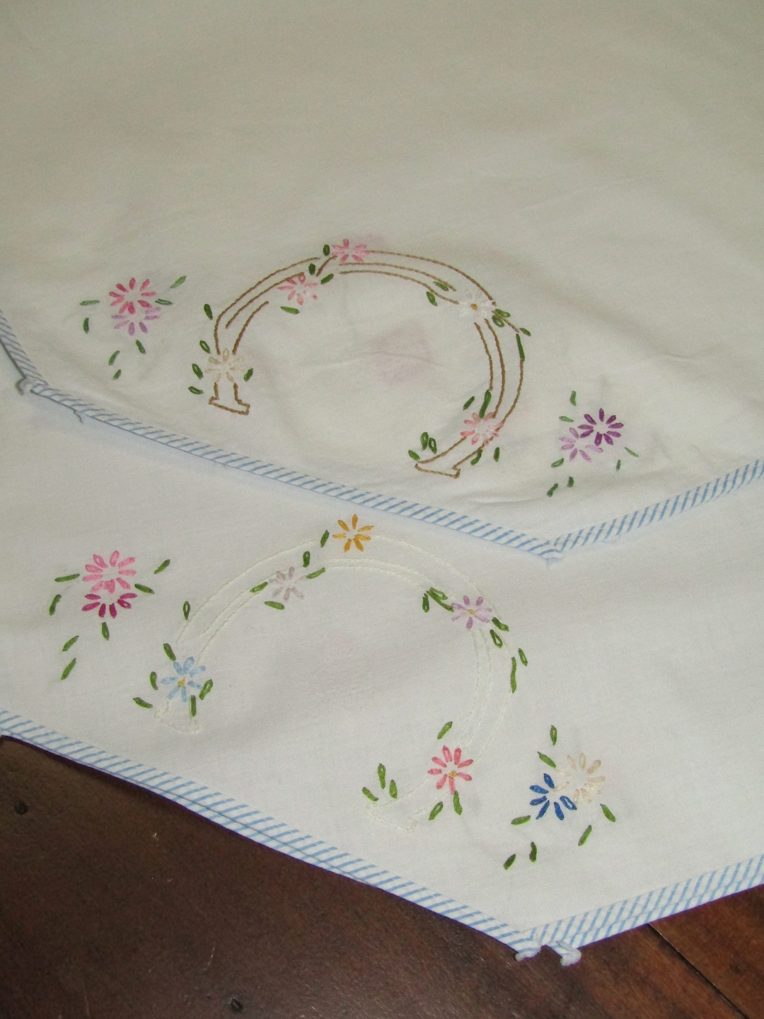 Vintage Linen Card Table Tablecloth Horseshoes Luck - Etsy