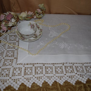 Vintage 1920's English Tea Cloth Tablecloth Irish Linen White on White ...