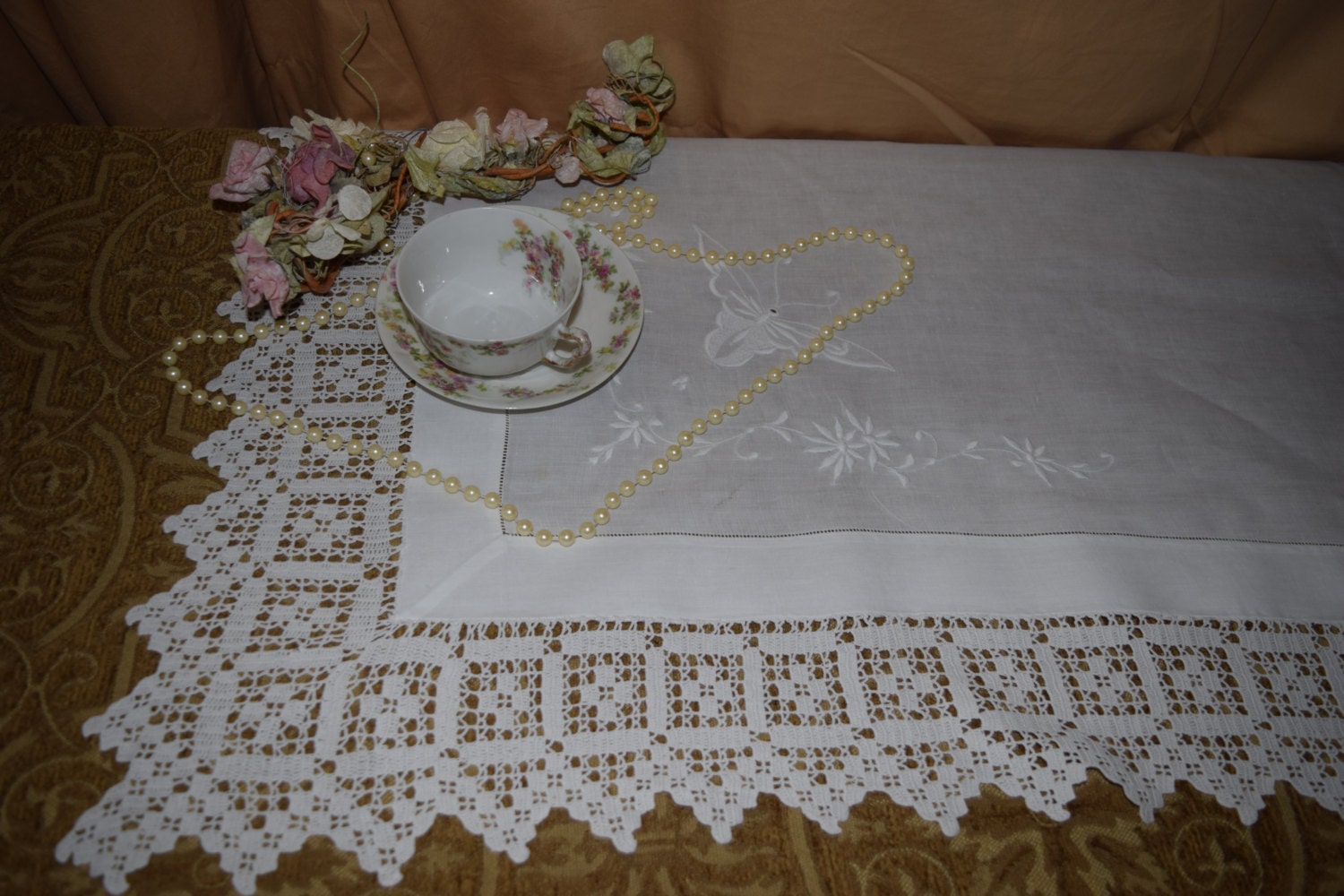Vintage 1920's English Tea Cloth Tablecloth Irish Linen White on White ...