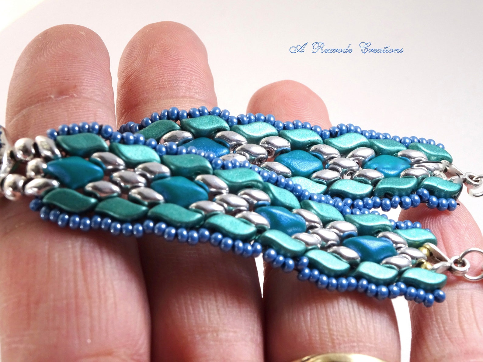 Sea Shell Bracelet Seed Bead Bracelet Green and Blue - Etsy