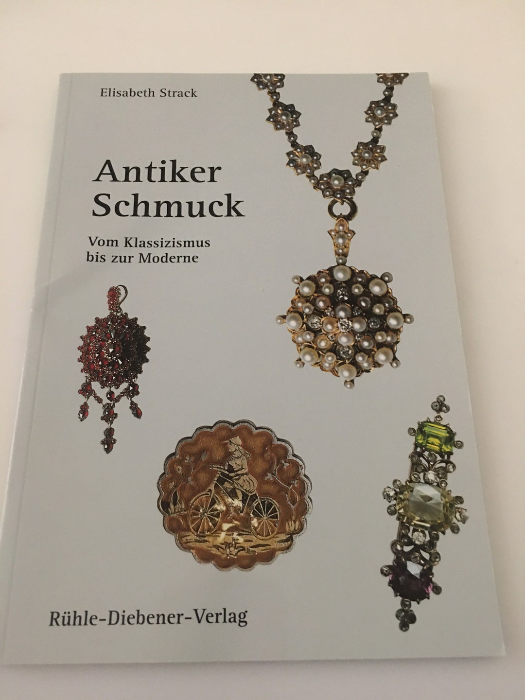 Antiker Schmuck Book by Elisabeth Strack Vom Klassizimus Bis Zur ...