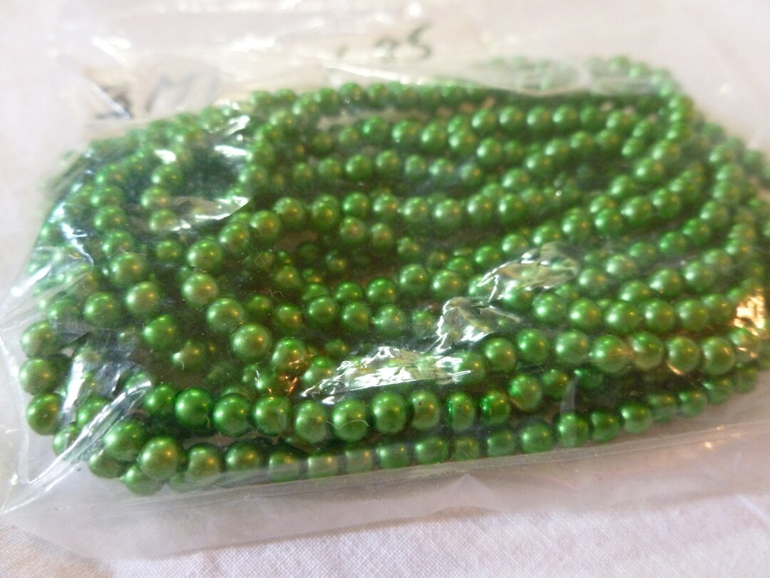Vintage Bead Strand~~3 Mm Beads~~metallic/shimmer Green Beads~vintage ...