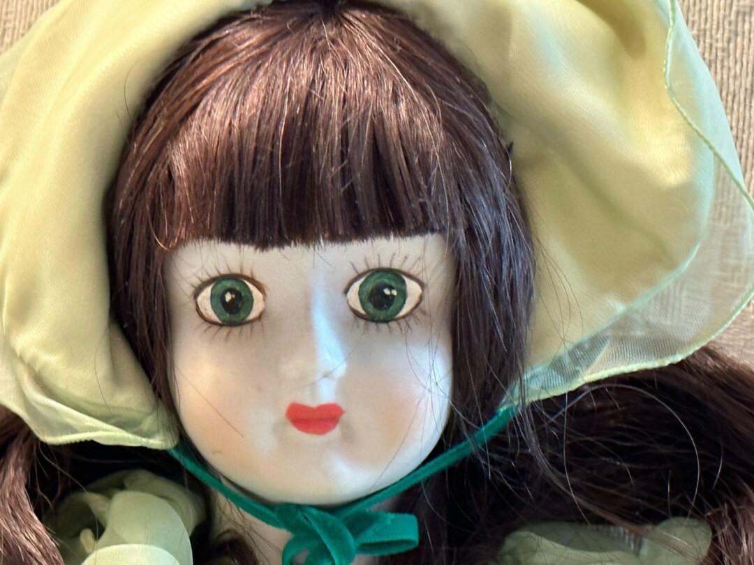 Hazel the Old Creepy Doll is Loaded With Paranormal Activities - Etsy
