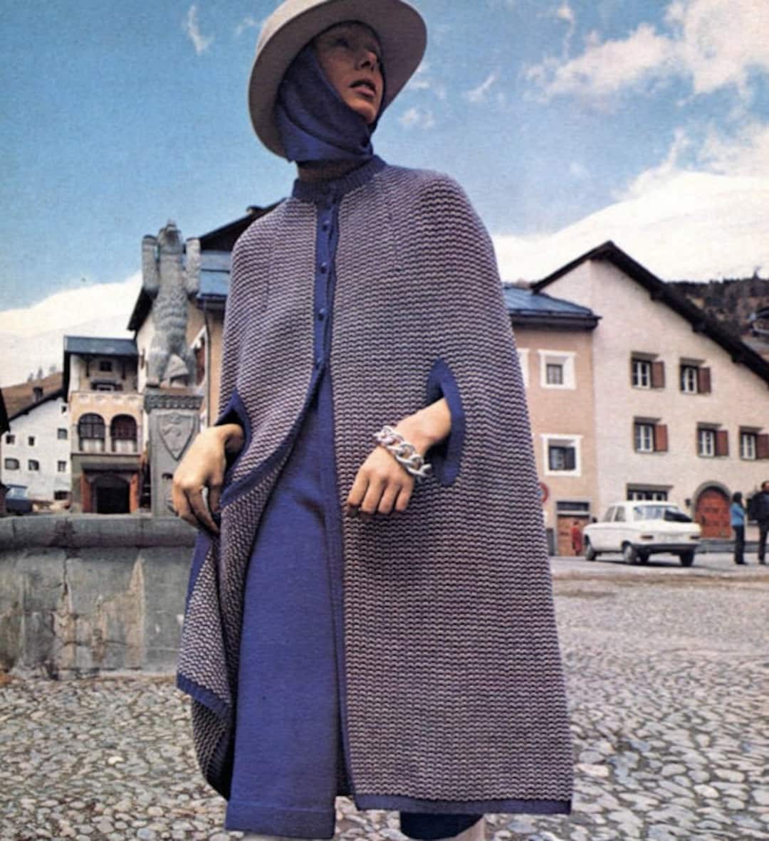 Chic Knit Cape Pattern With Matching Pants Gauchos Fabulous - Etsy