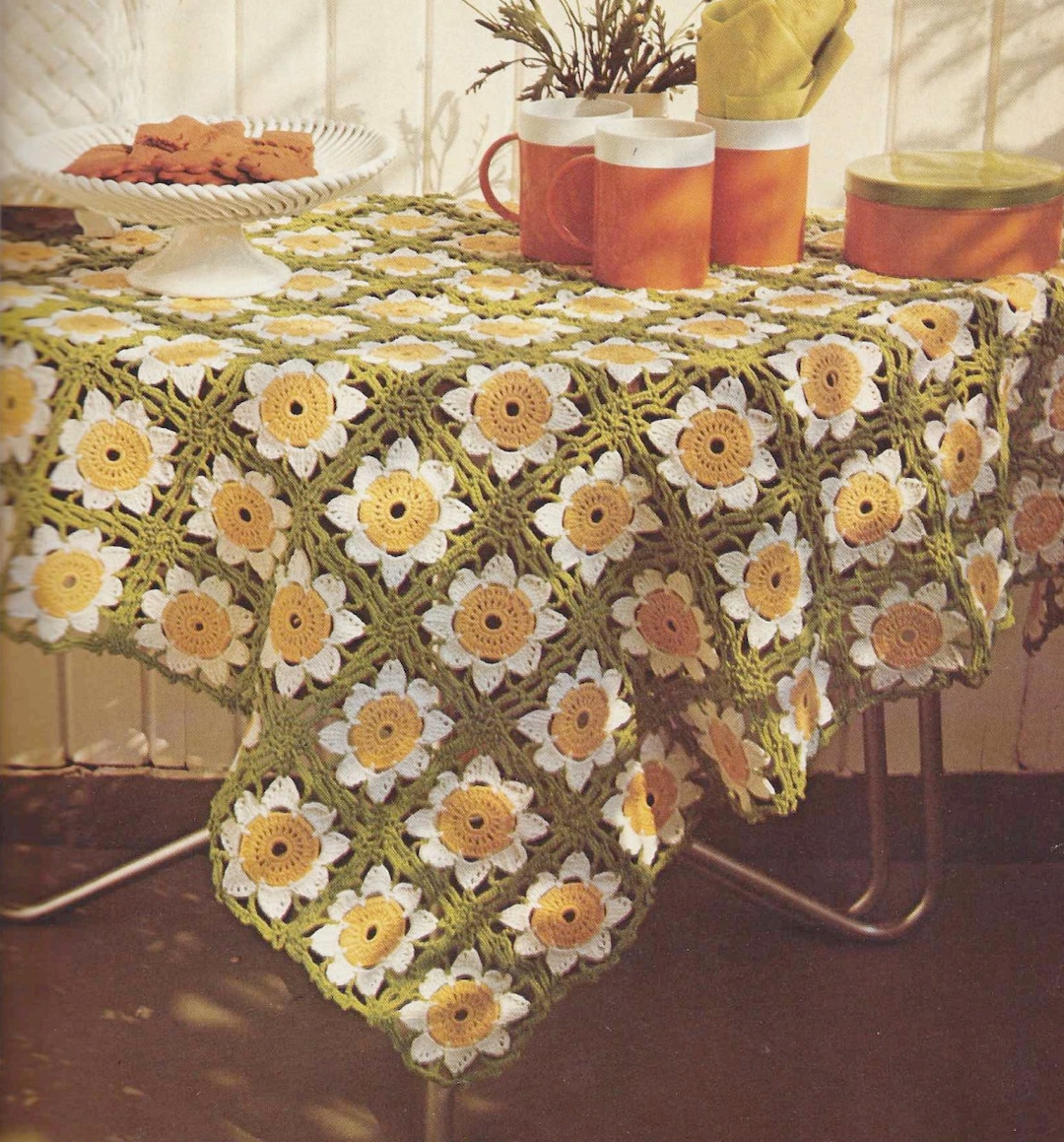 Vintage Crochet Pattern Daisy Tablecloth Pdf 1970s Granny Square ...