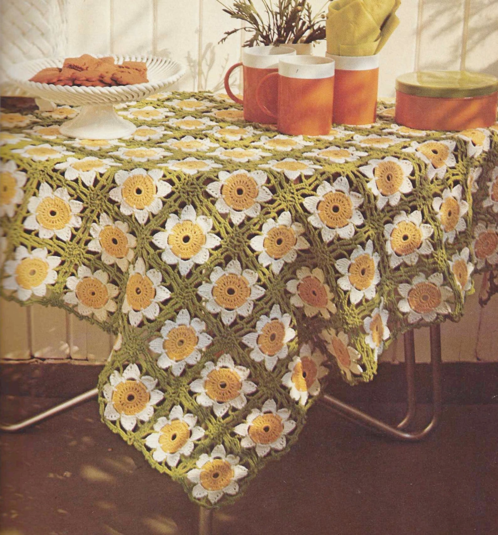 Vintage Crochet Pattern Daisy Tablecloth Pdf 1970s Granny - Etsy