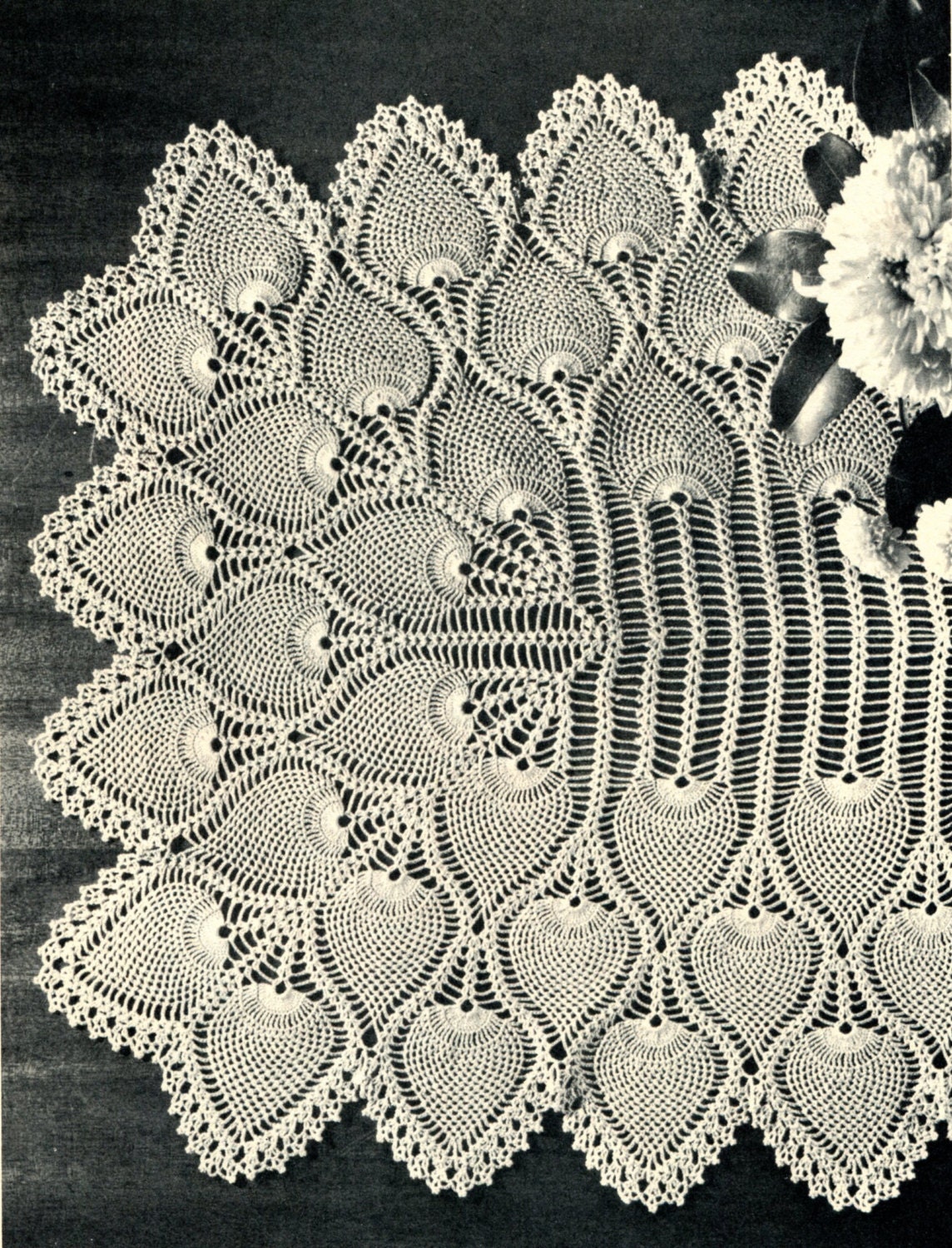 Pineapple Crochet Table Runner Pattern Trailing Vines Runner Crochet