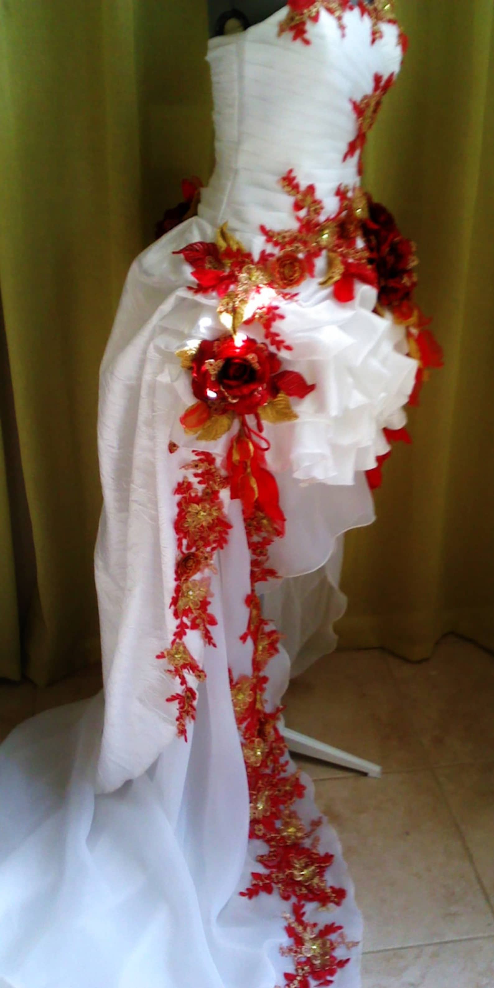 MADE to ORDER Handmade Red White Wedding Dress Train Red Gold - Etsy