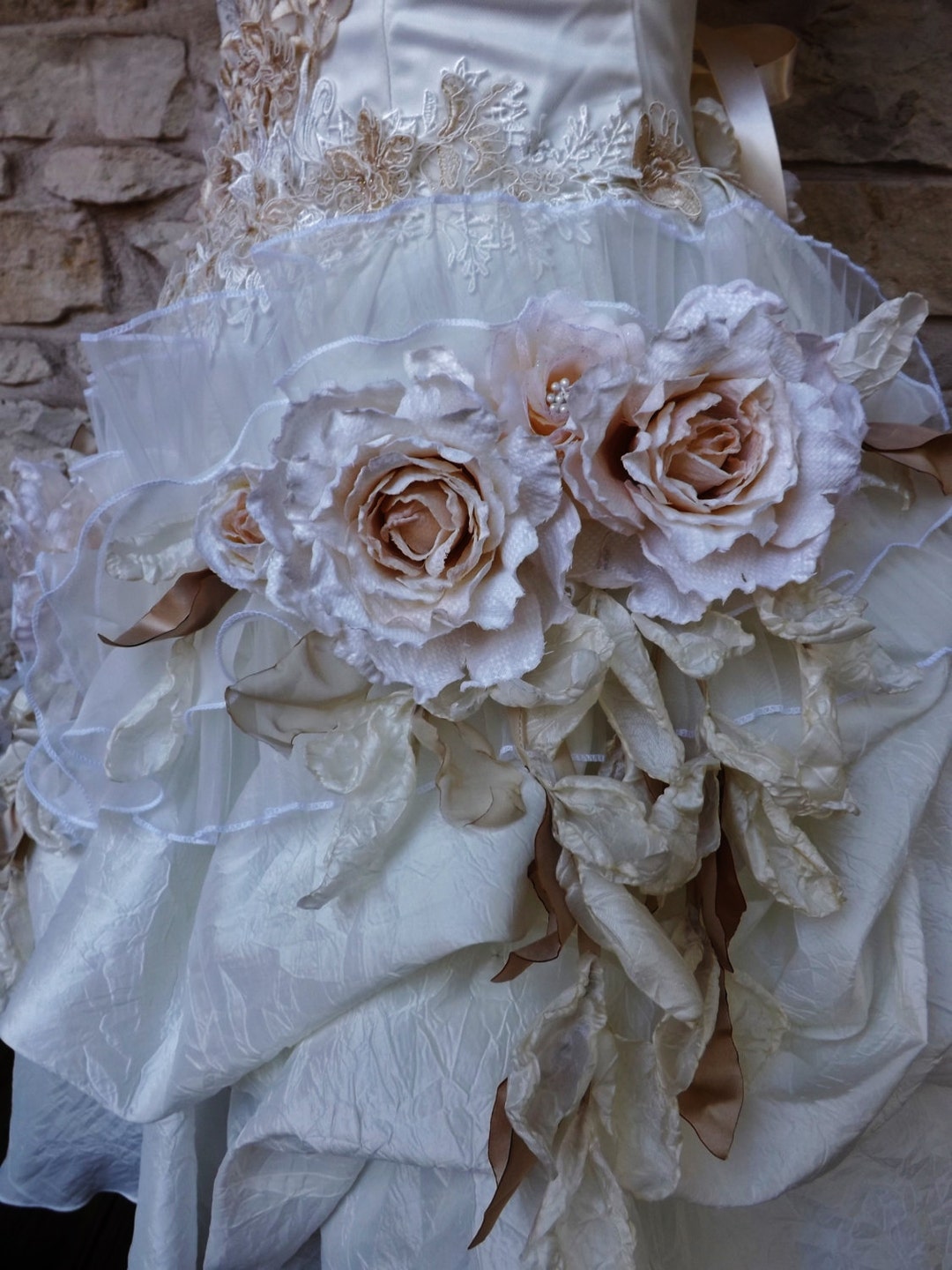 MADE TO ORDER of White Ivory Roses Victorian Short in Front Drapped ...