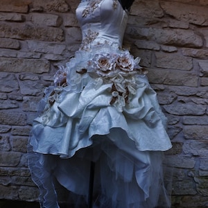 MADE TO ORDER of White Ivory Roses Victorian Short in Front Drapped ...