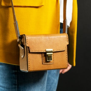 Leather Camera Case Pattern, PDF Pattern, Leather DIY, Leather Cross ...