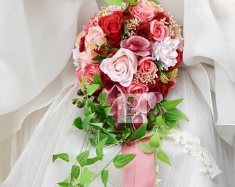 Waterfall bouquet | Etsy