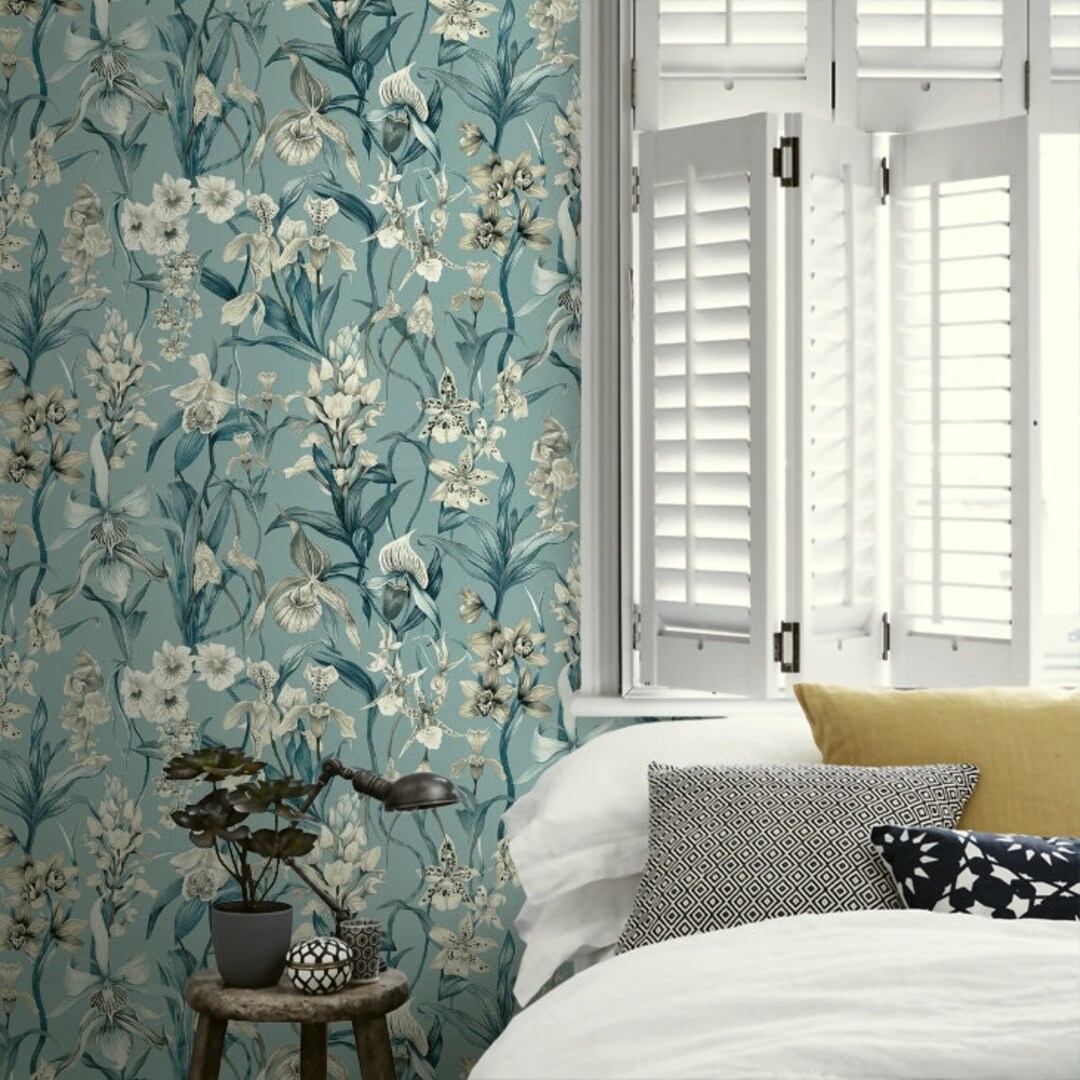 Antique Blue Lilly Wallpaper, Roll of 10 Meters 11 Yards - Etsy