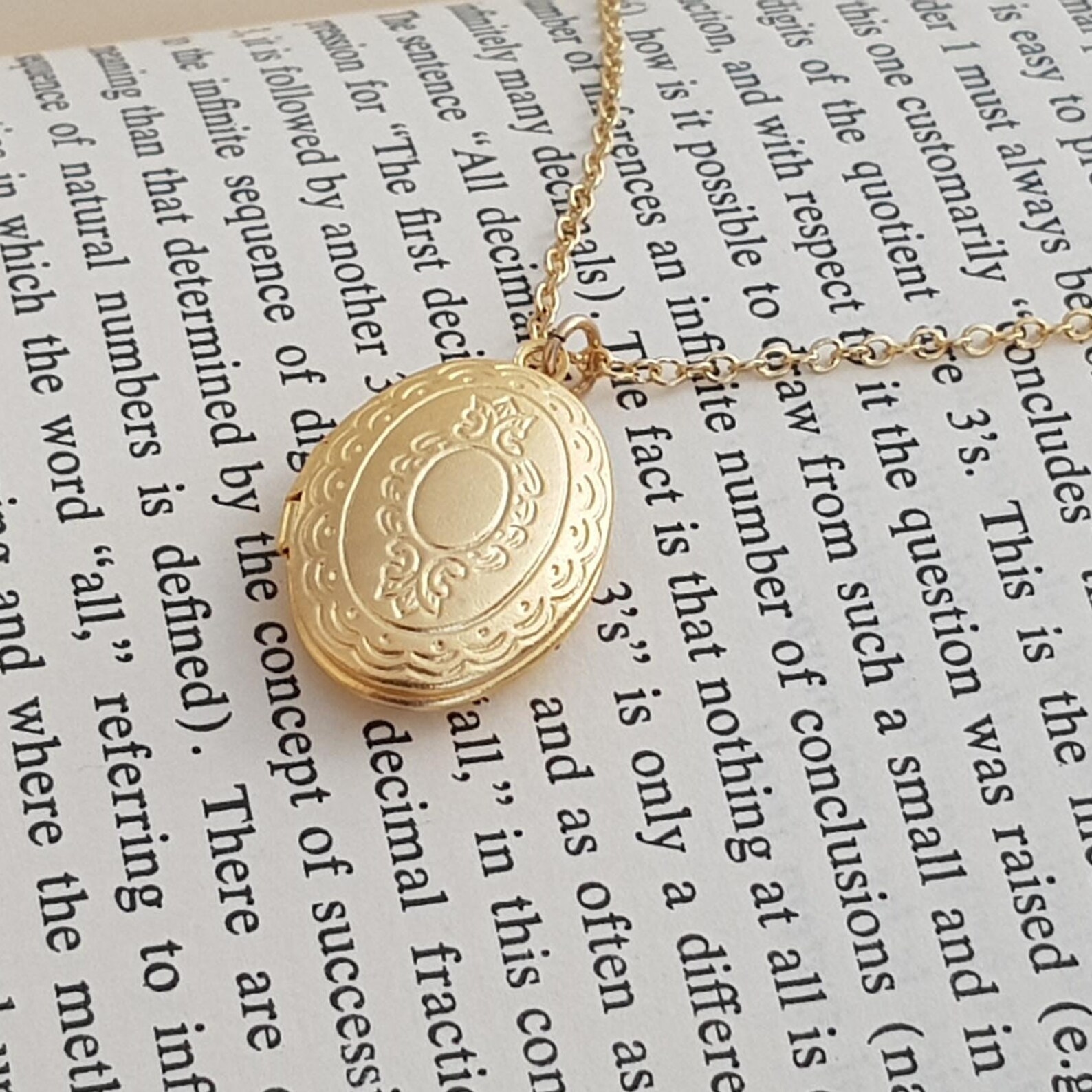 Gold Long Locket Necklace Vintage Jewelry Medallion Photo - Etsy