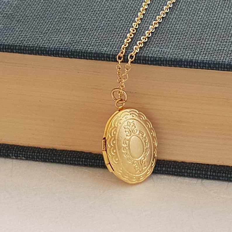Gold Long Locket Necklace Vintage Jewelry Medallion Photo | Etsy