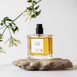 MOONFLOWER All-natural Perfume | Jasmine, Yuzu, Sandalwood | Unisex ...