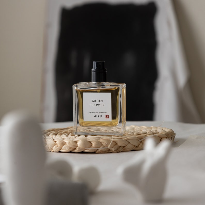 MOONFLOWER All-natural Perfume | Jasmine, Yuzu, Sandalwood | Unisex ...
