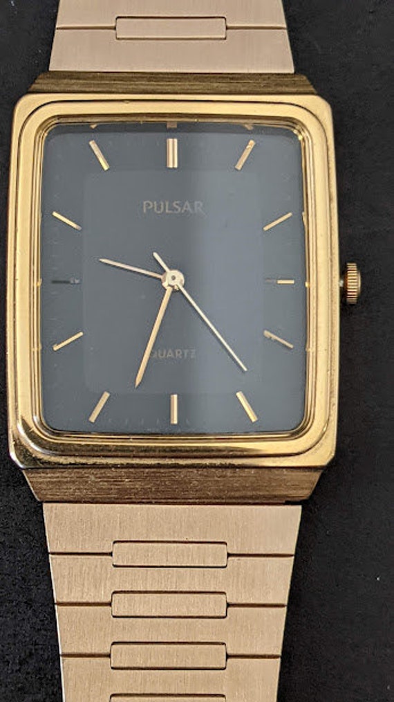 Vintage Pulsar Gold Tone Men's Watch. Gold Tone Recta… - Gem