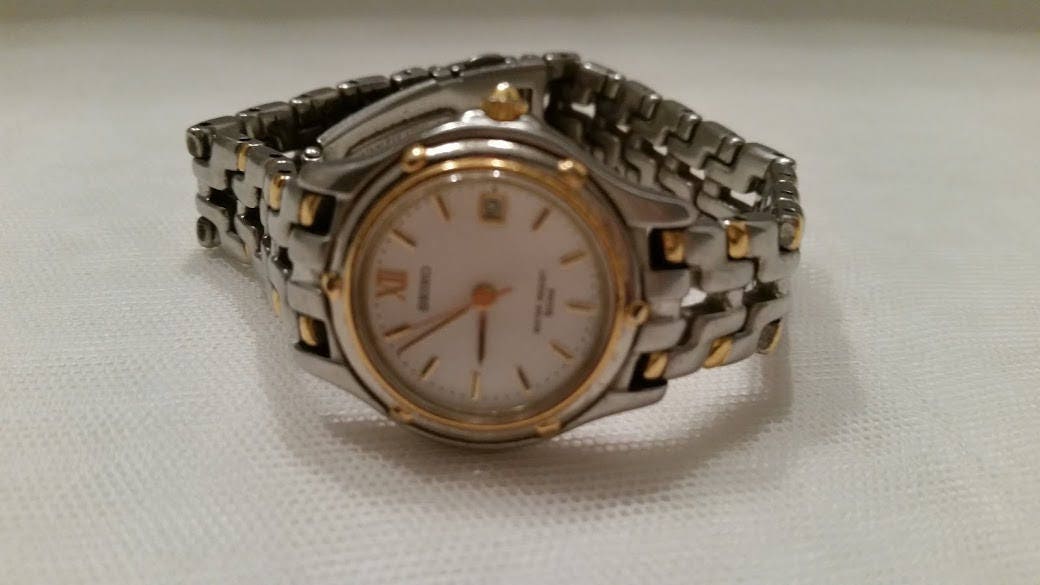 Vintage Women's Seiko Watch. Two Tone Vintage Seiko Women's Wrist Watch ...