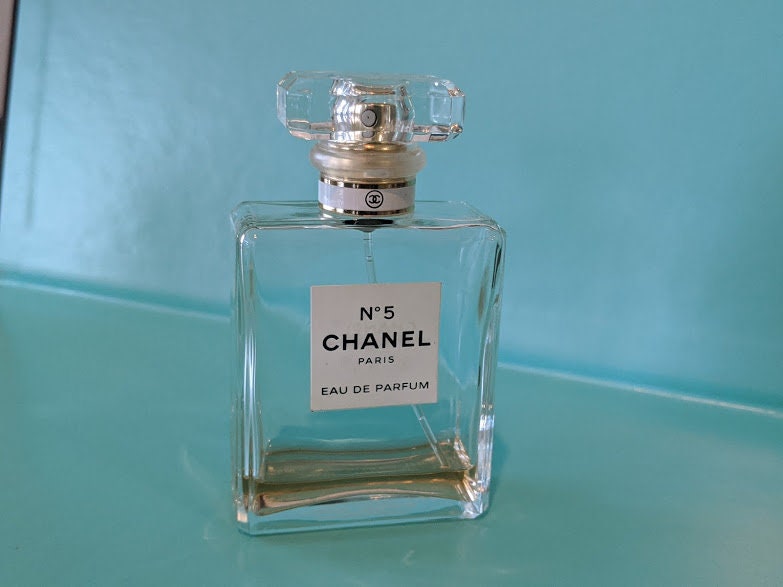 Vintage Chanel No5 Paris Eau De Parfum Spray Bottle. No5 Chanel Paris ...
